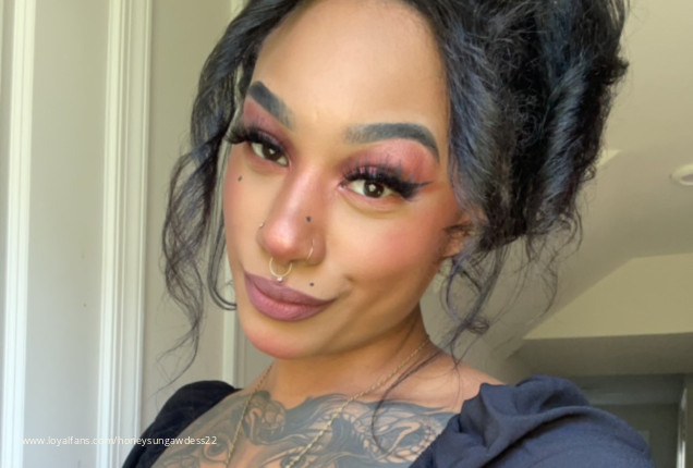 Hot Brat Punishes Peeking Neighbor Honeysungawdess Findom Official