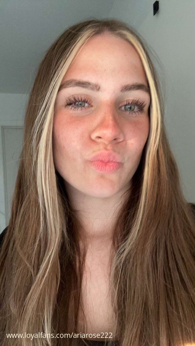 AriaRose222’s Official Social Fan Page | LoyalFans