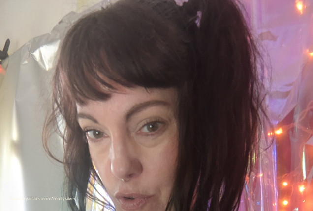 Evil Gothic Queen Seals your Doom - MollySilver Official Profile | www ...