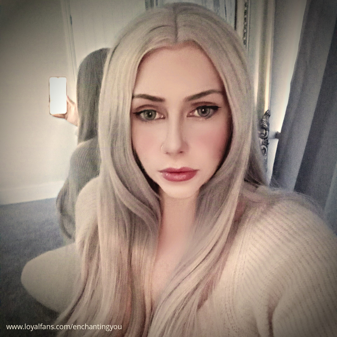 Sophia Synn Enchanting ASMR Trance Meditation Hypno's Official Social ...