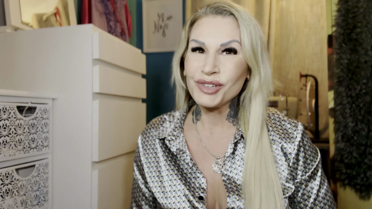 Vlog - Mistress Ava Von Medisin Official Profile | www.Loyalfans.com