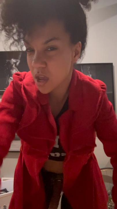 Strap tease - Mistress O Official Profile | www.Loyalfans.com