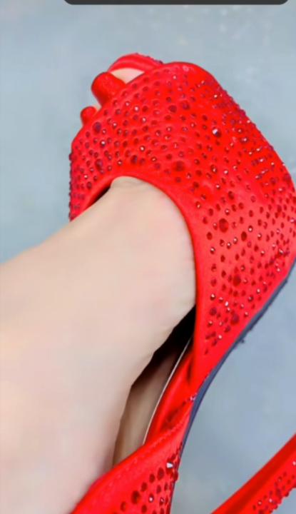 Red Queen Rouge Official Profile