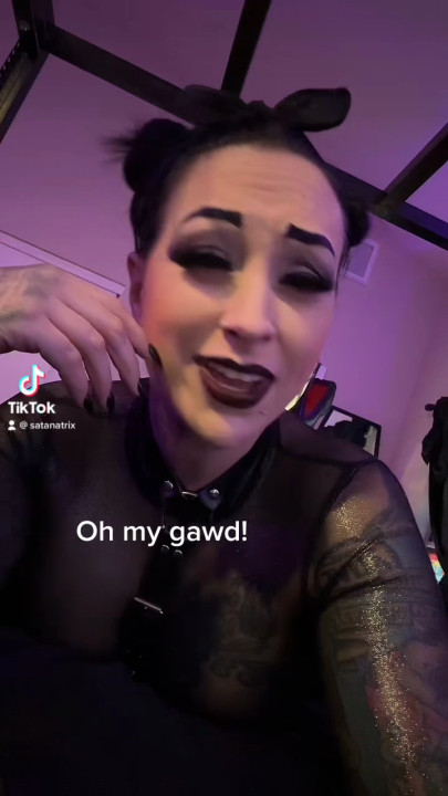 TikTok - Lady Vi Official Profile | www.Loyalfans.com