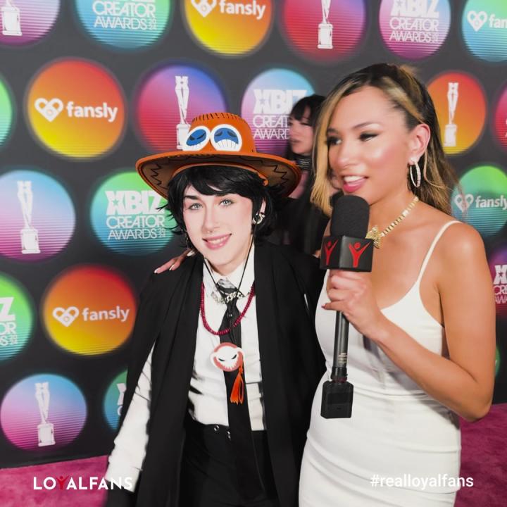 Cosplay creator! 😎 - LF Creator Spotlight Official Profile | LoyalFans