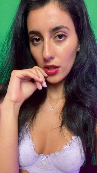 Guess who is Online for interactive, Dangerous, Mind Fuckery?😈🕷🕸 - Goddess Selina Lux Official ...