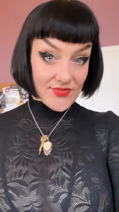 Waiting… - Miss Scarlet Graves Official Profile | www.Loyalfans.com