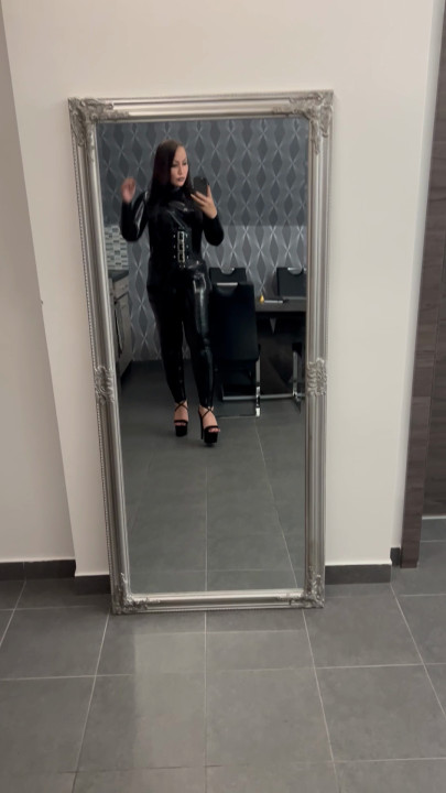 Your Shiniest Queen Ever! 👑 - Miss Shiny Queen Official Profile | www ...