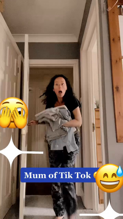 I couldn’t resist 😂 - Kelly Hart Official Profile | LoyalFans