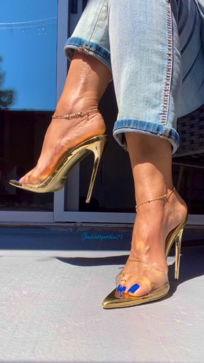 Findom Heels Goddesspersia Official Profile