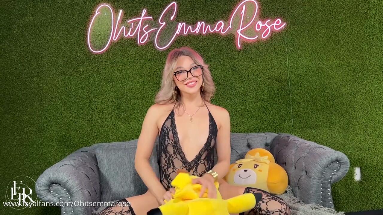 Lonely and Horny Solo is such a vibe on a Sunday 😏 - Emma Rose Official Profile | LoyalFans