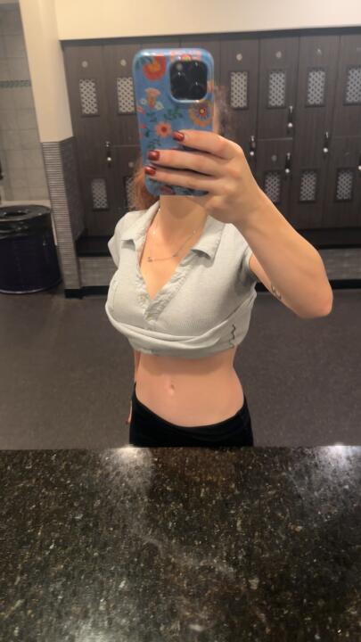 I heard you like fit girls 💪 🥵 - Luna Benna Official Profile | www.Loyalfans.com