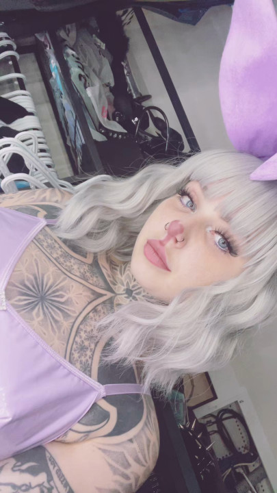 hopping on your timeline - Mistress Mercy Rage Official Profile | LoyalFans