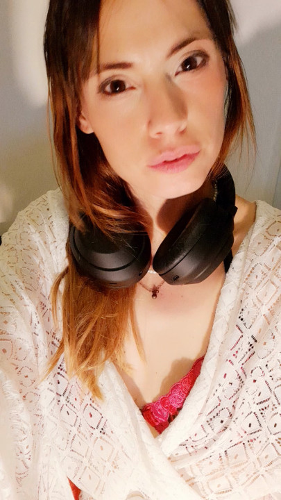 It's brainwashing time - Lilly Lee Hypno Trance Brainwash Official ...