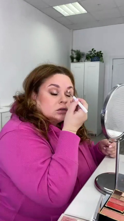 Trying to be beautiful for you😜 - Anna Katz Official Profile | www ...