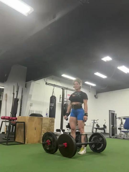 12 steps with no grips - Simone Steele Official Profile | LoyalFans